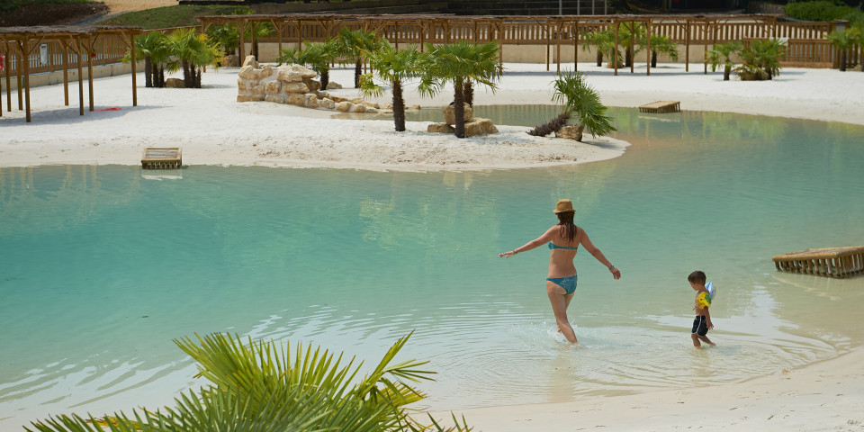 Découvrez nos emplacements de camping à Chateau Arnoux | Camping L ...